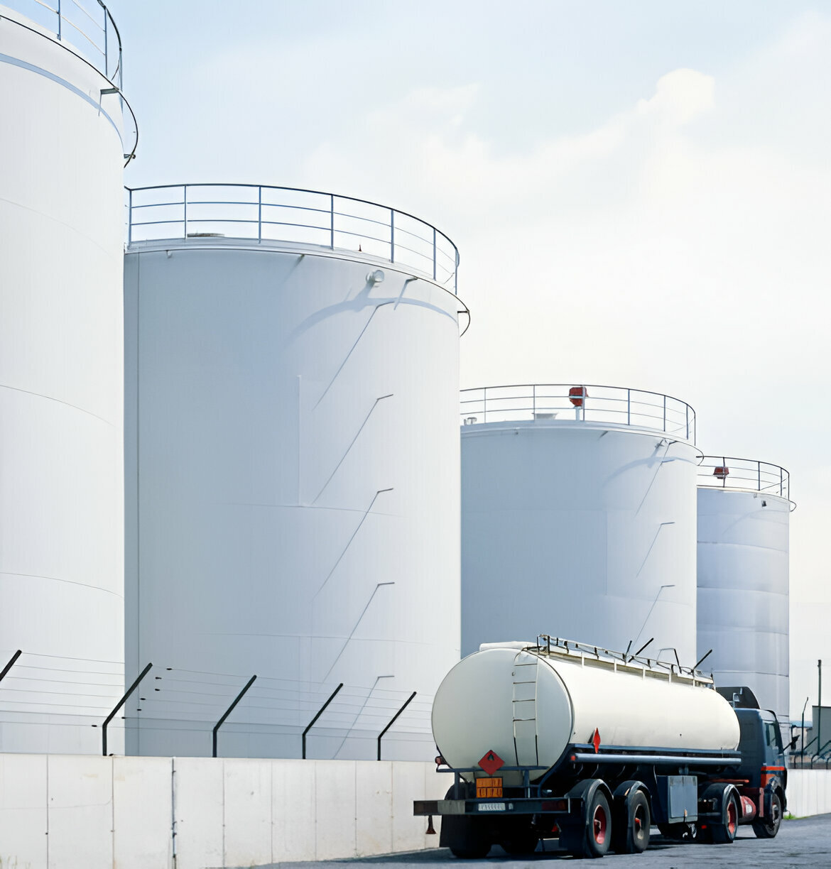 Unity Tank B.V – Global Storage and Logistics